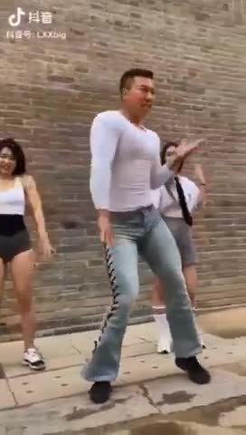 Chinese Guy Dancing