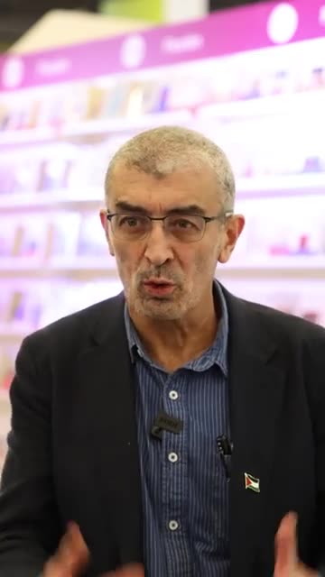 FIL 2024 | Naief Yehya en la Feria Internacional del Libro de ...