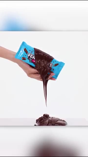 Moat Expensive Hand Model Holds Feastables