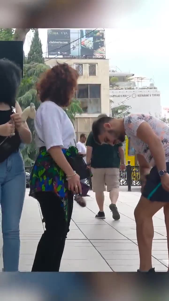 "Hilarious Fake Slap Prank - You Won't Believe Their Reactions!"