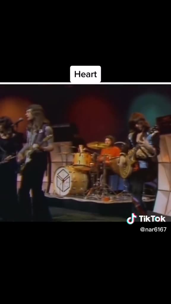 Sing Child Sing 🎶- Heart ♥️ ( Rare / Live )