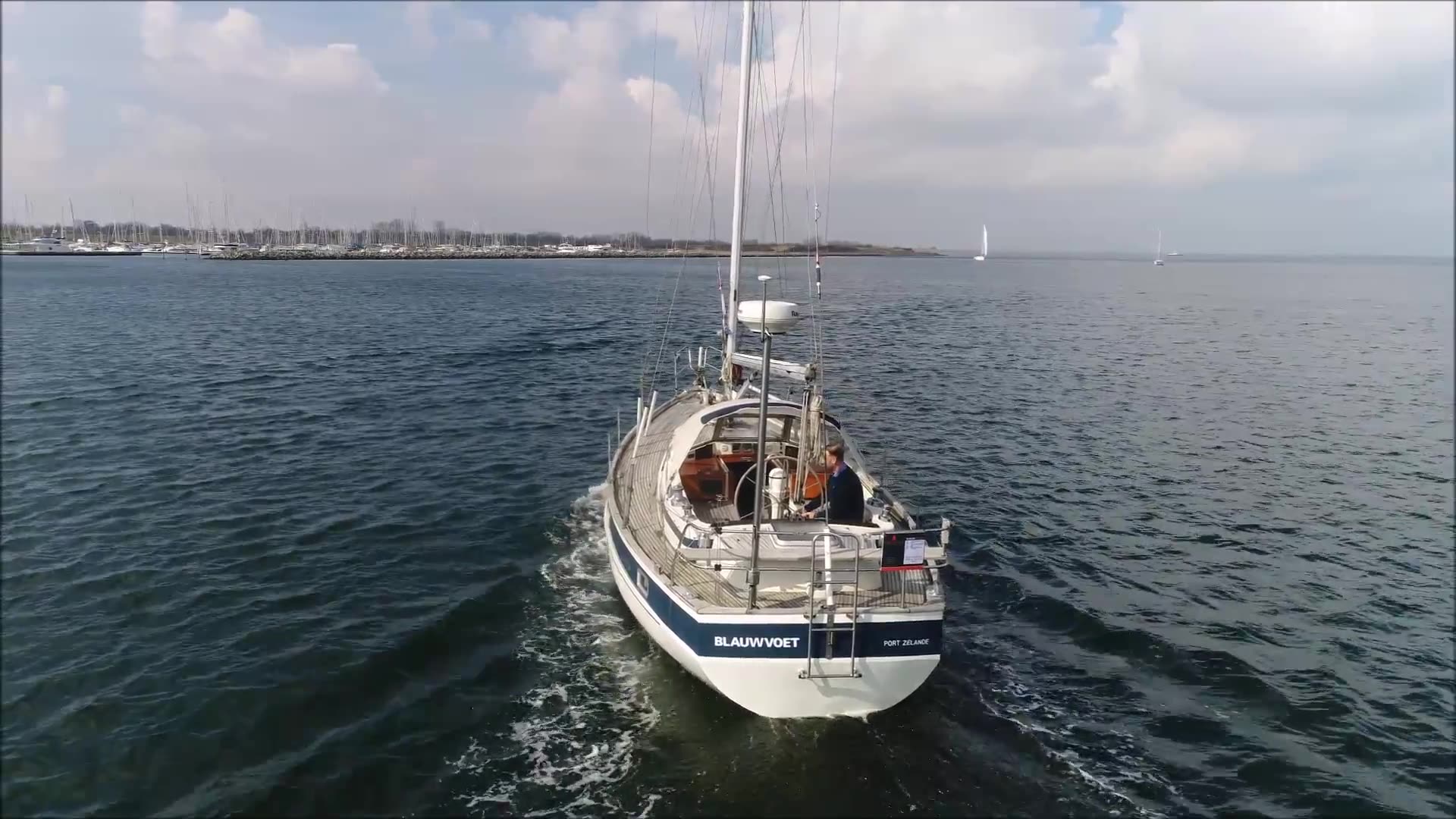 Hallberg Rassy 352 Scan