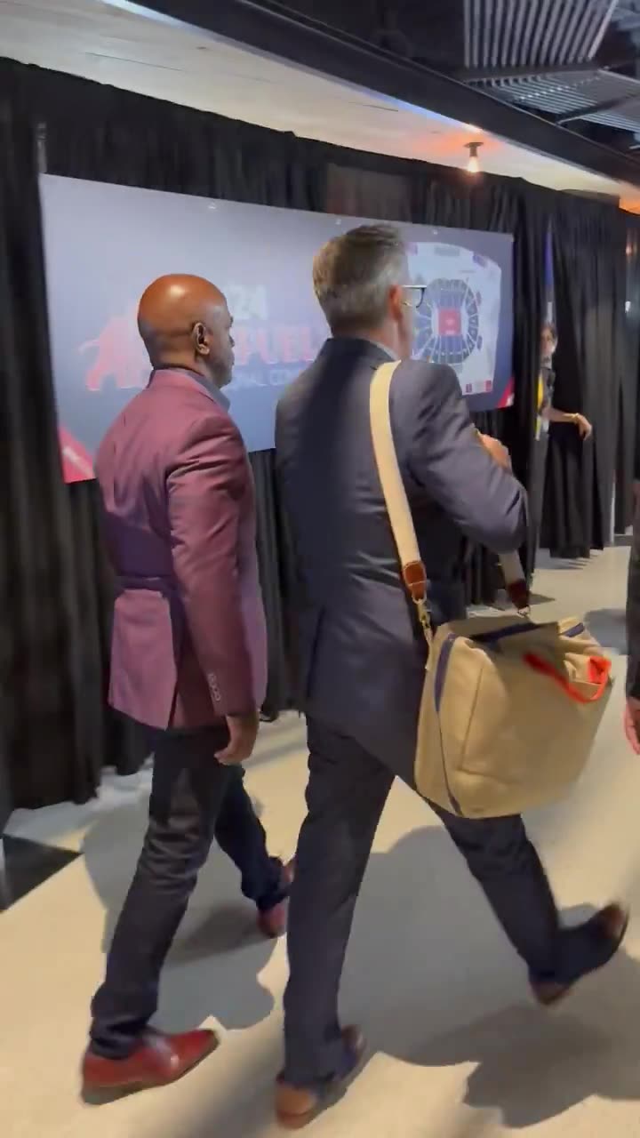 Laura Loomer confronted Jake Tapper at the RNC