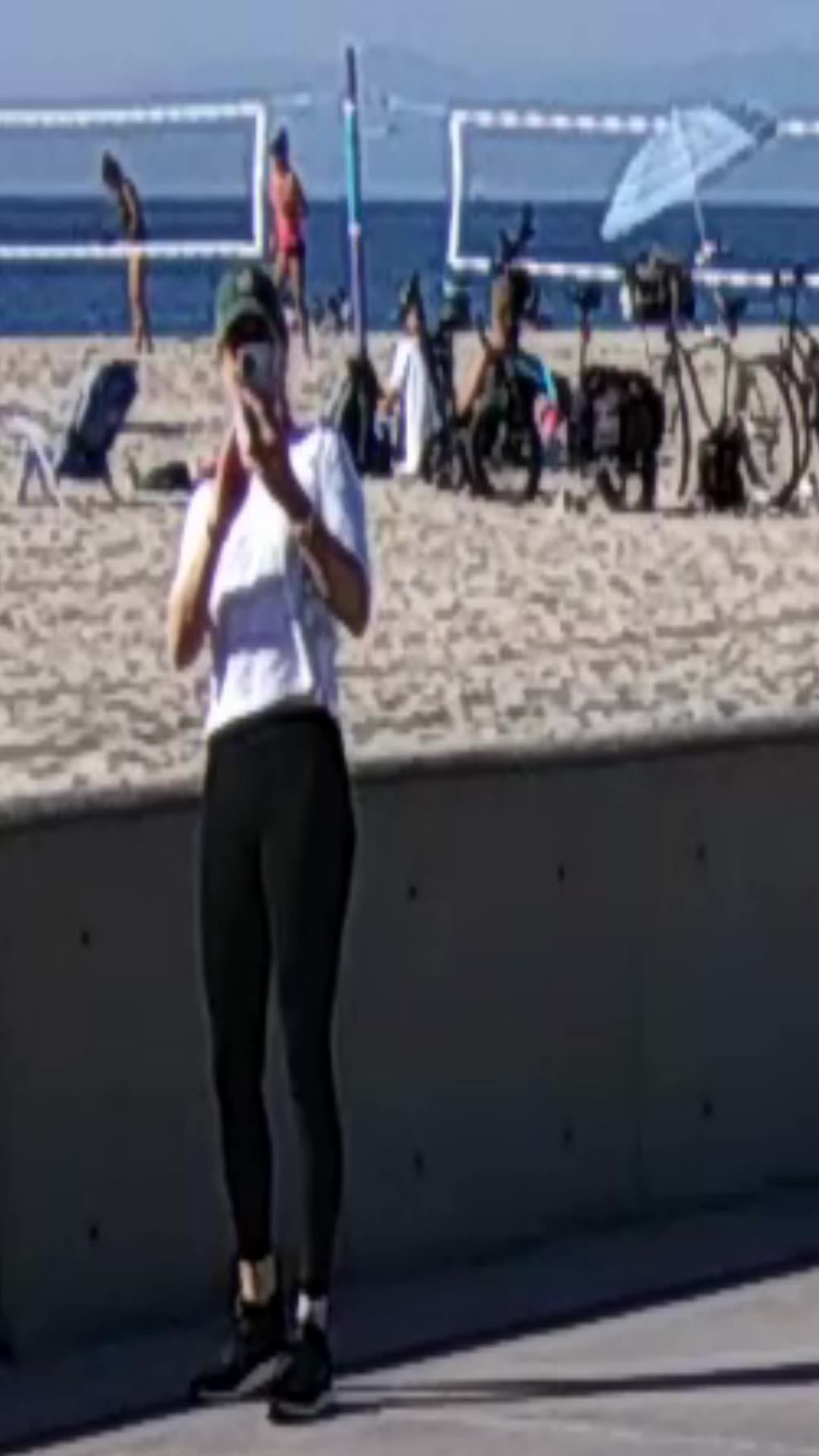 She wants a picture of The Captain.