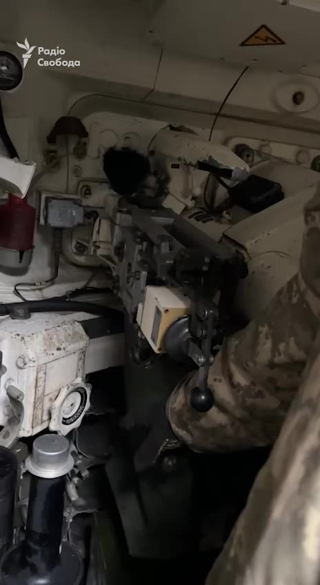 Inside a Ukrainian Leopard 1 with Tank Gunner