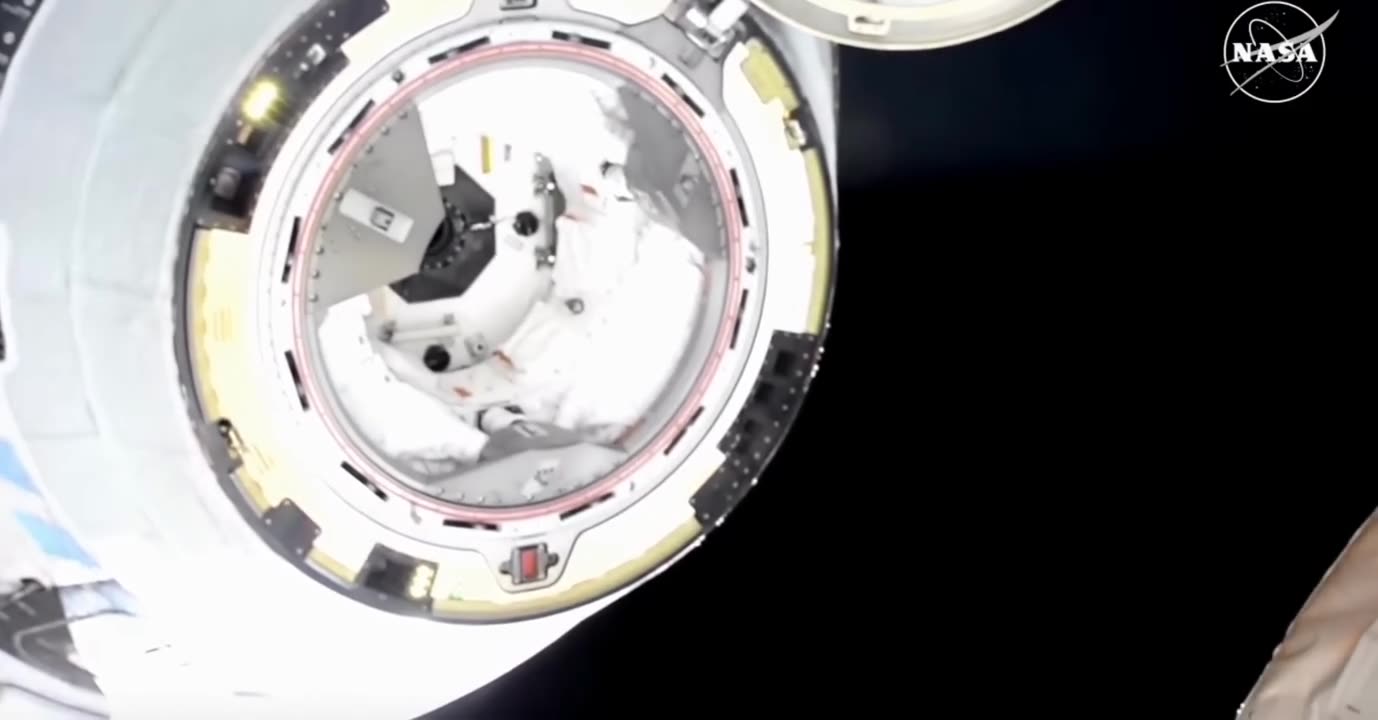 Boeing Starliner Finally Returns To Earth Without Its CFT Crew