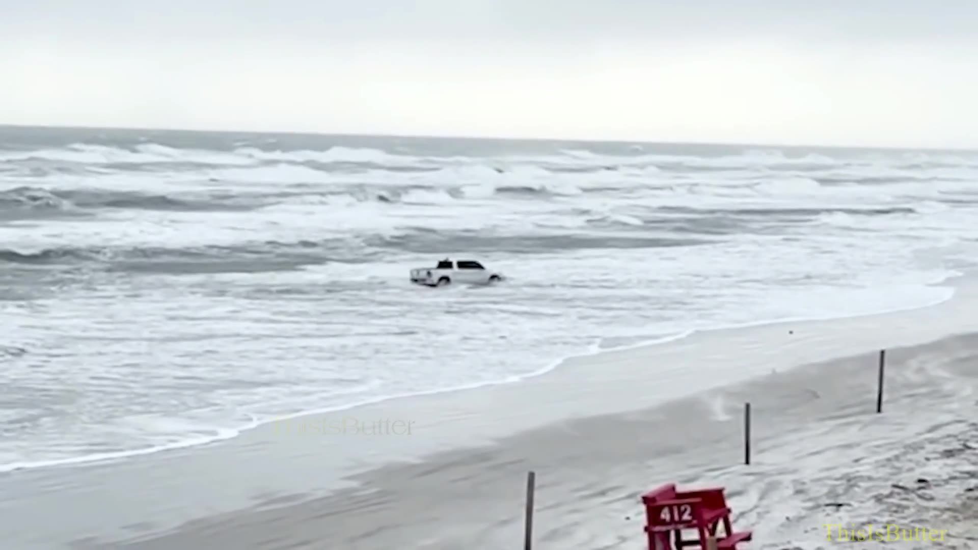New York man arrested after driving pickup truck into ocean from ...