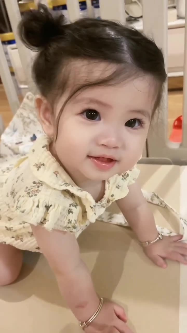 Cute baby viral video 80