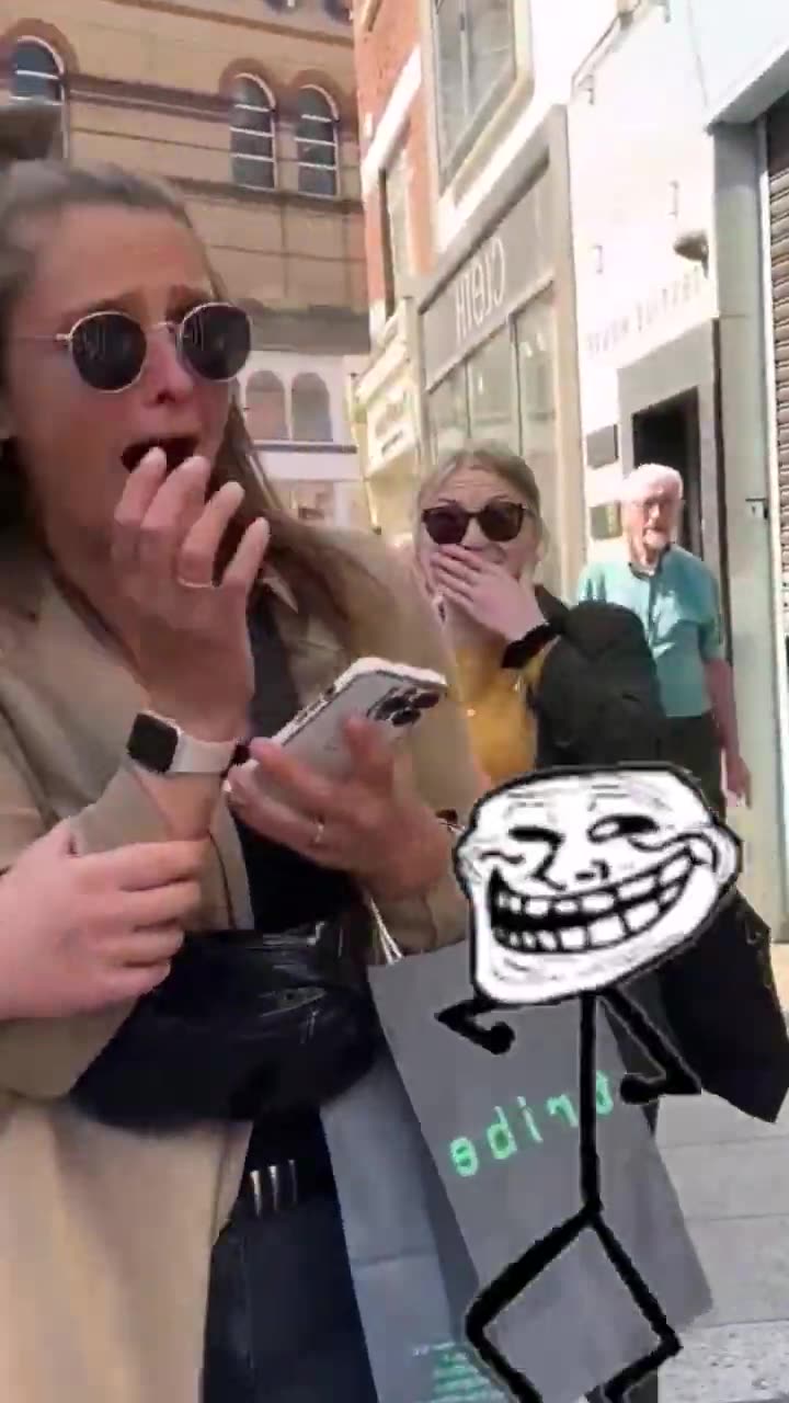 Bushman loud screams