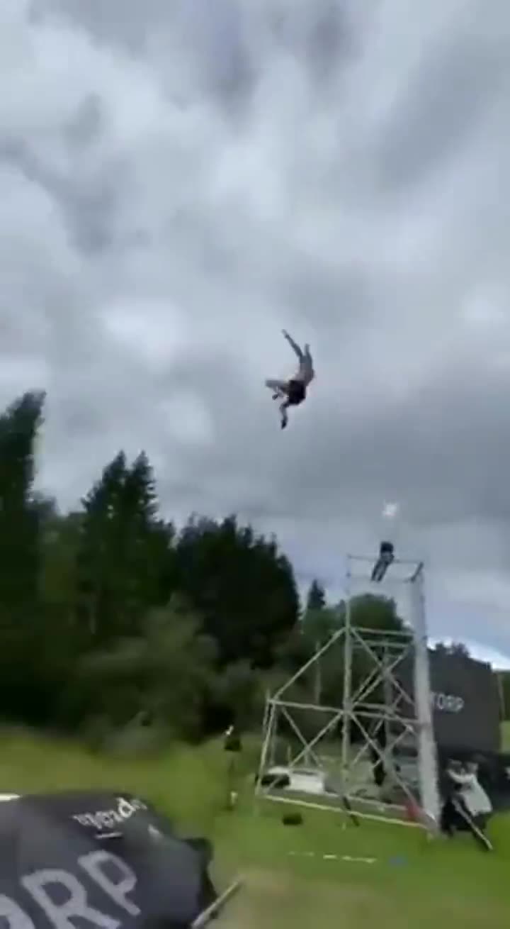 Human Slingshot Catapult👀🤣Looks Like Fun🍺