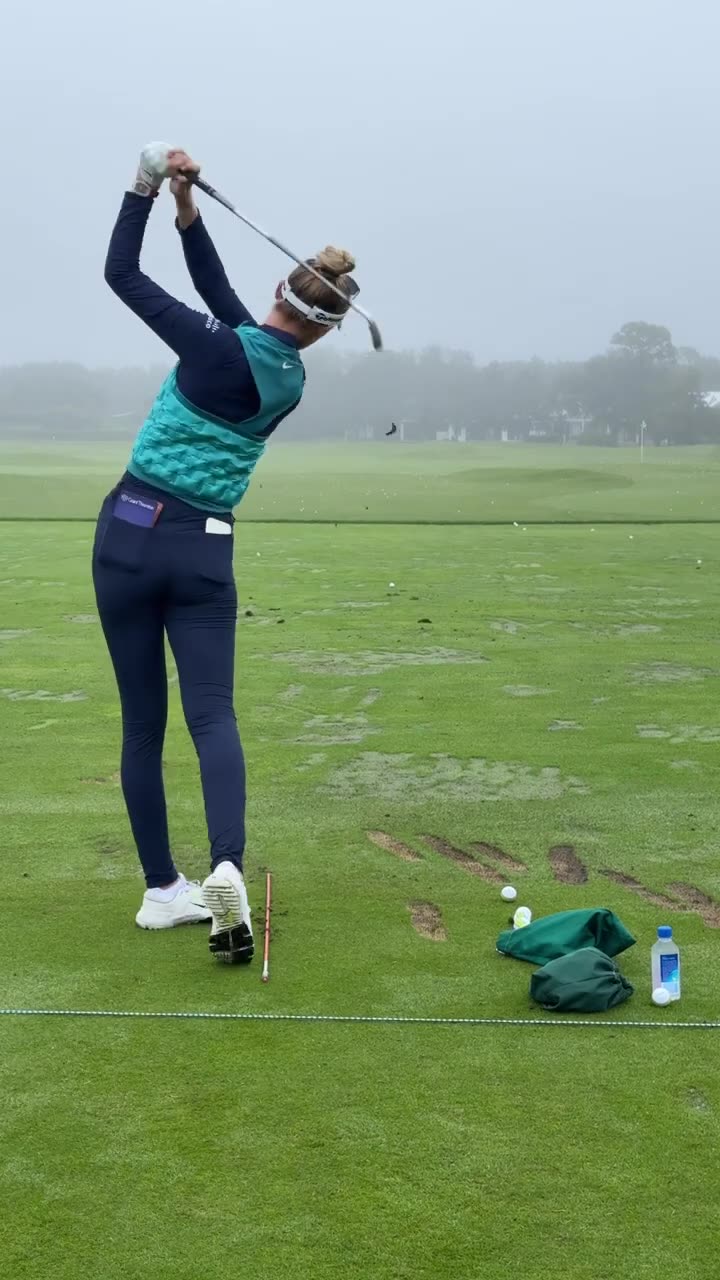 Nelly Korda Range Warm-up