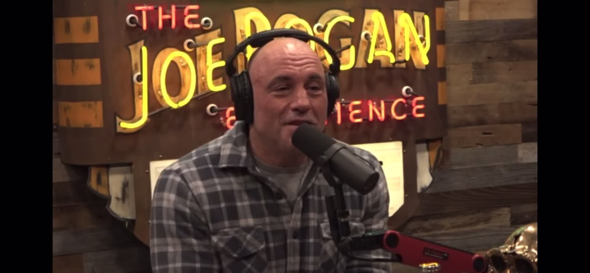Joe Rogan: DWYANE JOHNSON CHEAT DAY MEALS!!!