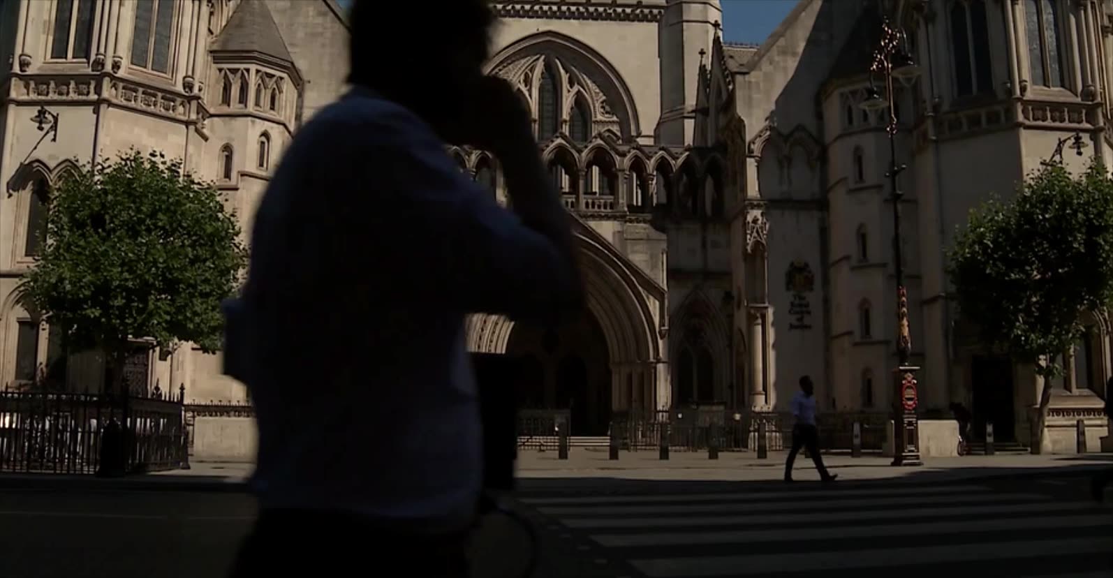 Richard D Hall playing his role to perfection: to make conspiracy ...