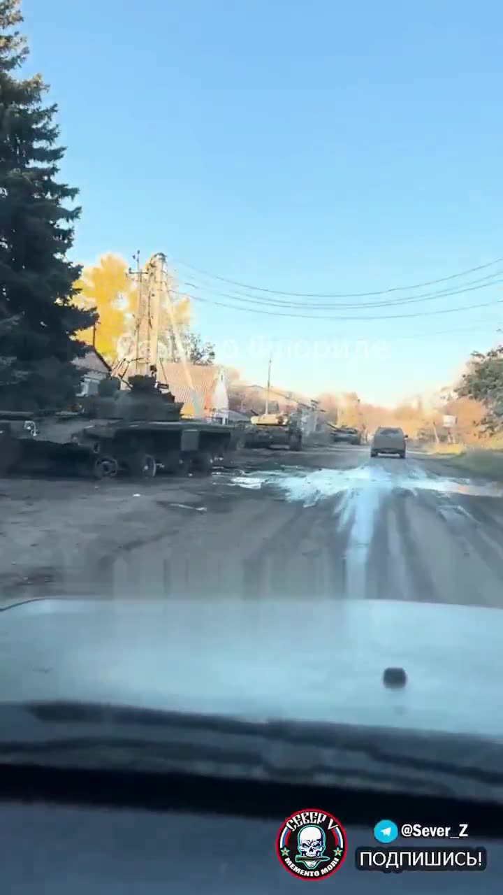 Sad Ukrainian tanks in the Kursk region.