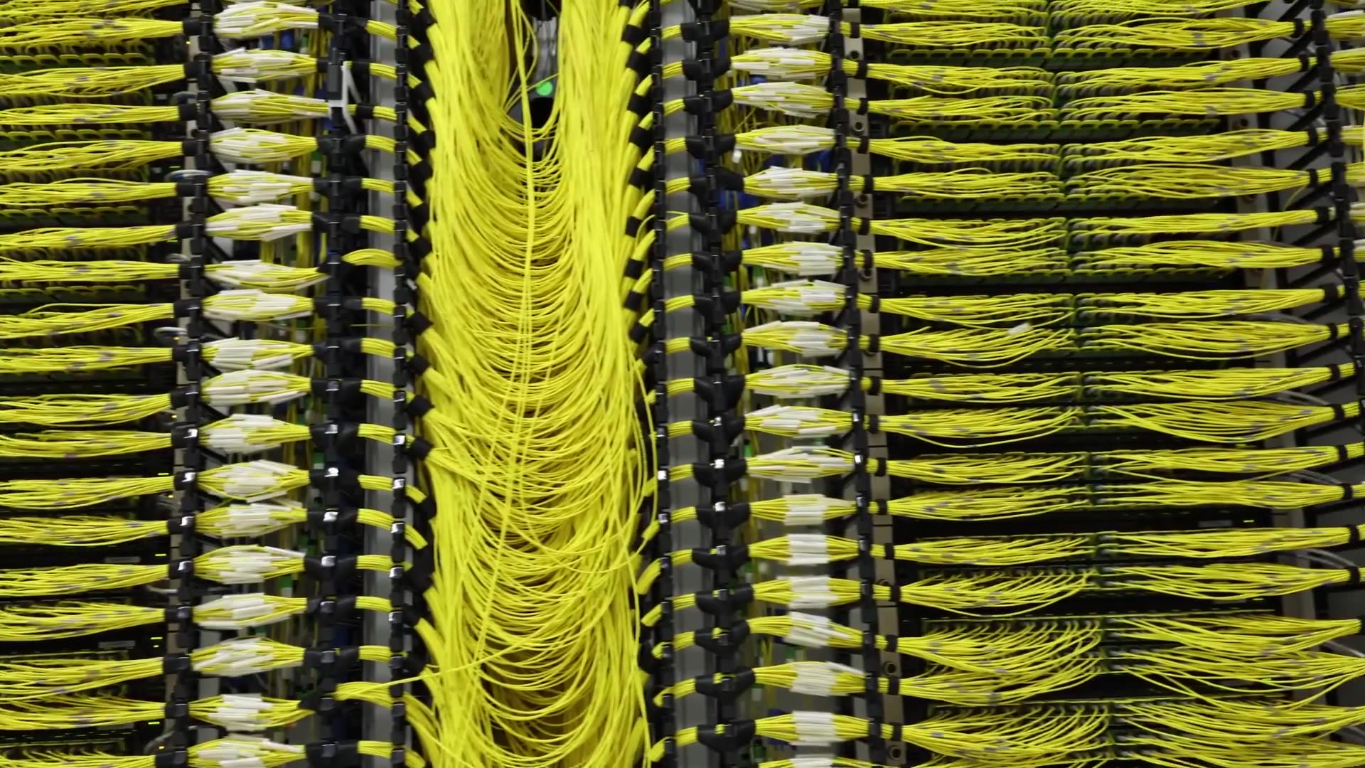 Explore Elon Musk's Colossus: The Powerhouse Behind Grok's AI Revolution!