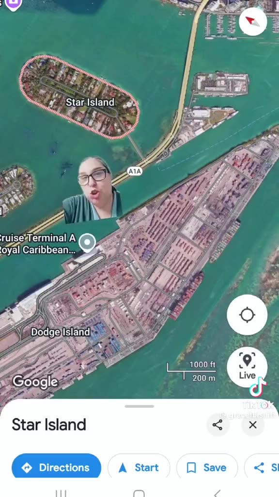 Star Island Diddy's Privat island near harbor and container