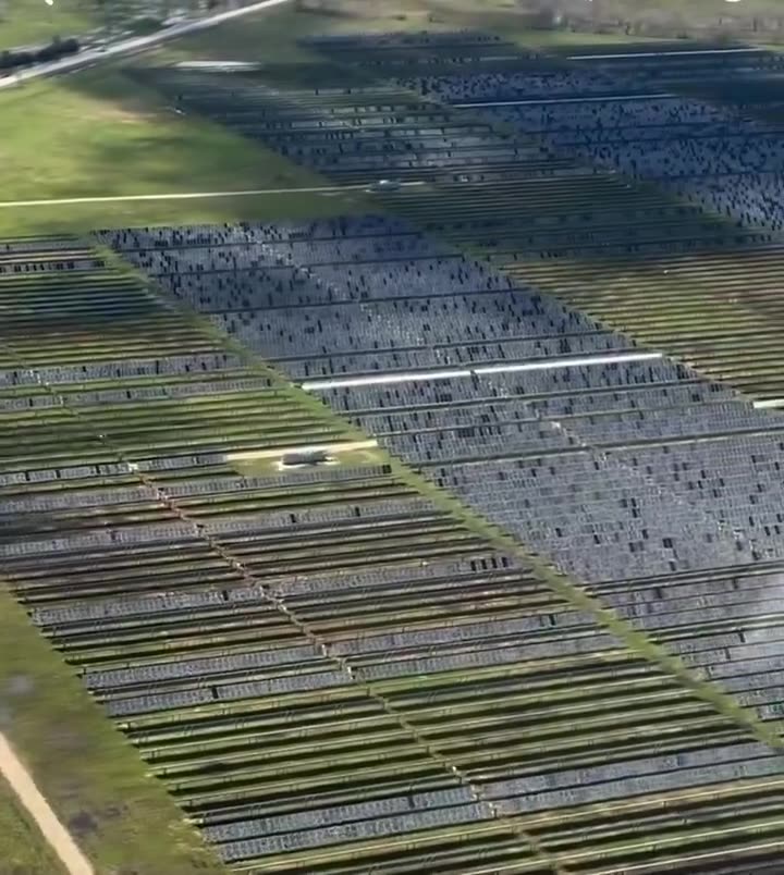 Hail storm in Damon Texas on 3/24/24 destroys 1,000’s of acres of solar ...