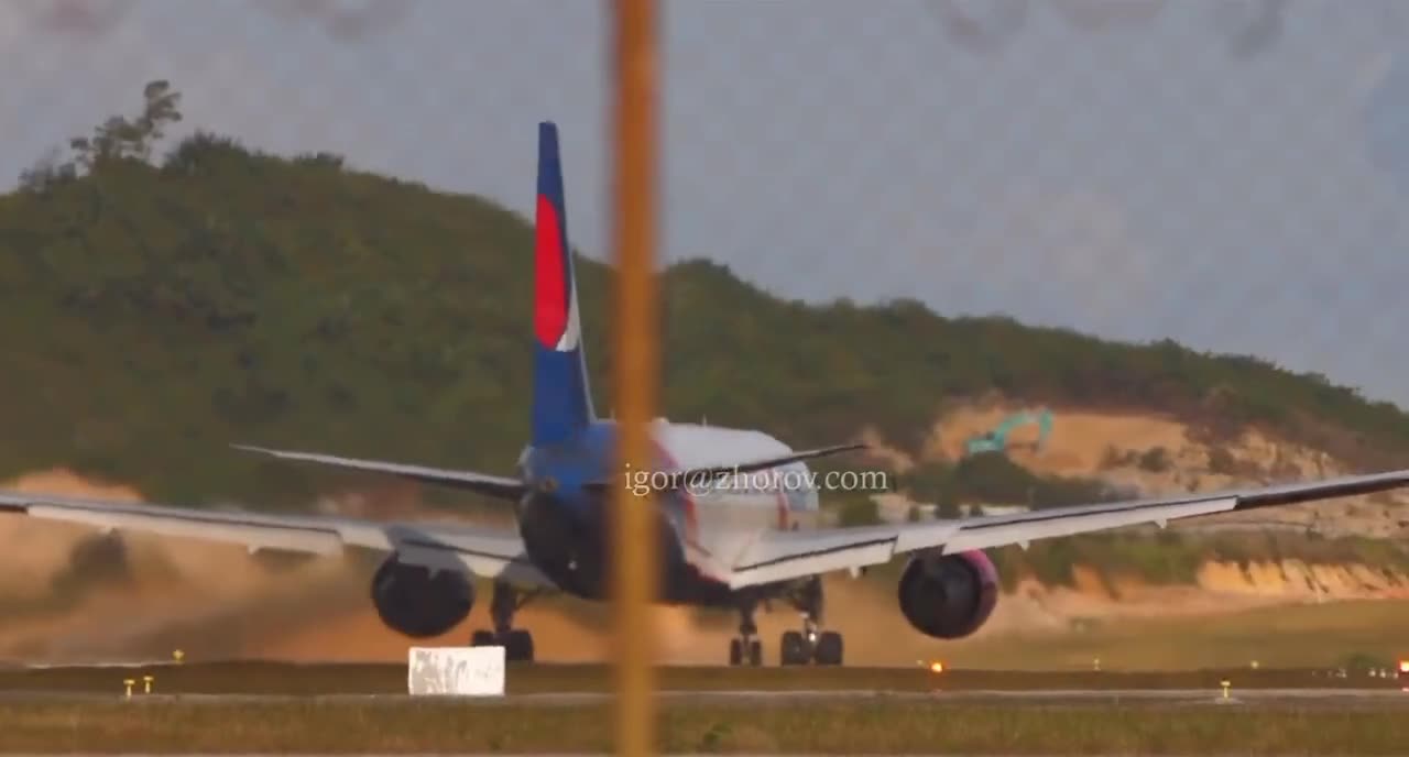 A Russian 767 Boeing aircraft from Azul Air suffered an engine failure