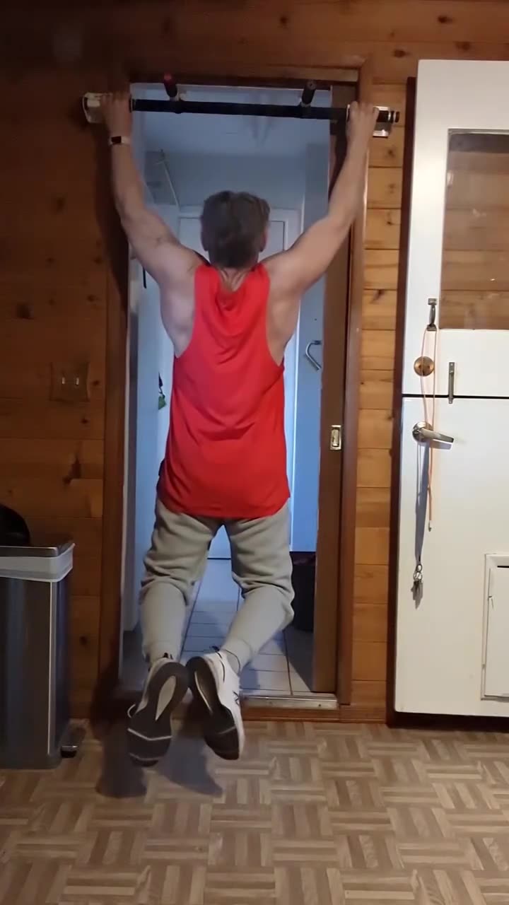 65 YR OLD PULL-UPS 3- 8r🎥 MONDAY NOV 20TH- PULLS / ABS
