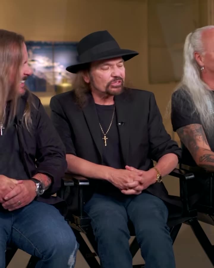 On October 20, 1977, Lynyrd Skynyrd’s plane ran out of fuel