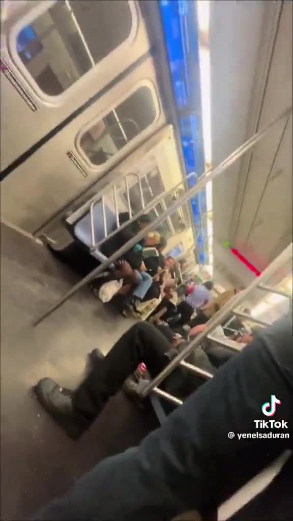 How It Feels To Ride The NYC Subway - #nyc #subway