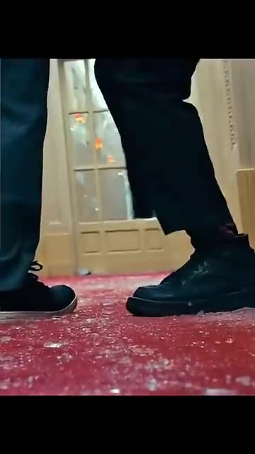 💥🤯 Epic Fight_ Jason Statham vs. Lazarus_ - The Beekeeper. #movie #film