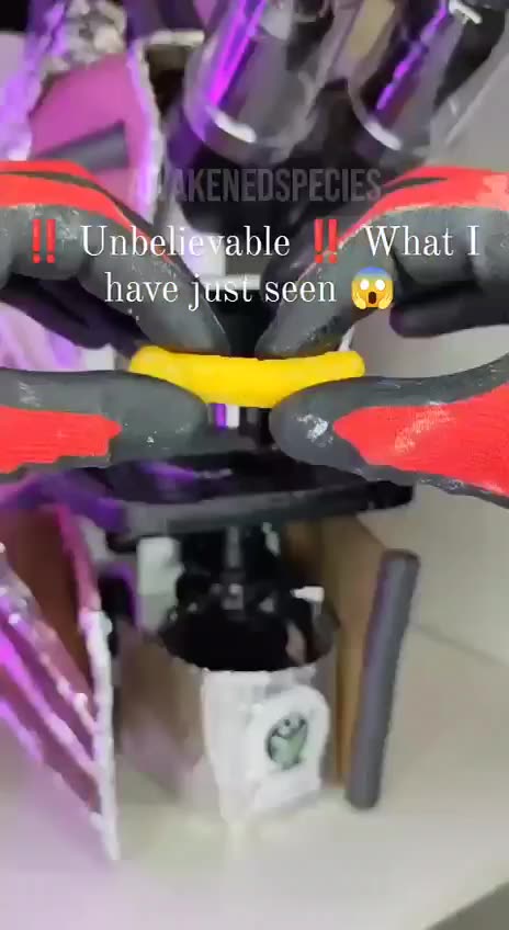 Cheetos Under😳 Microscope