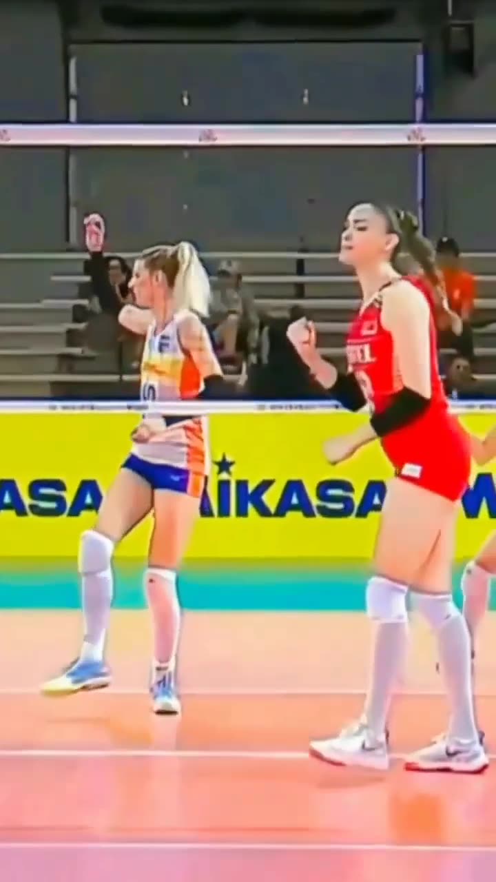 zehra_gunes_beautiful_girl_best_volleyball_player____zehar_gunes