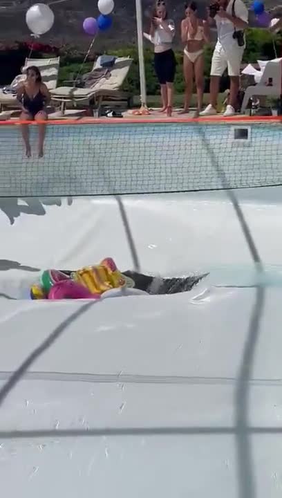 Sinkhole Opens At Israeli Pool Party