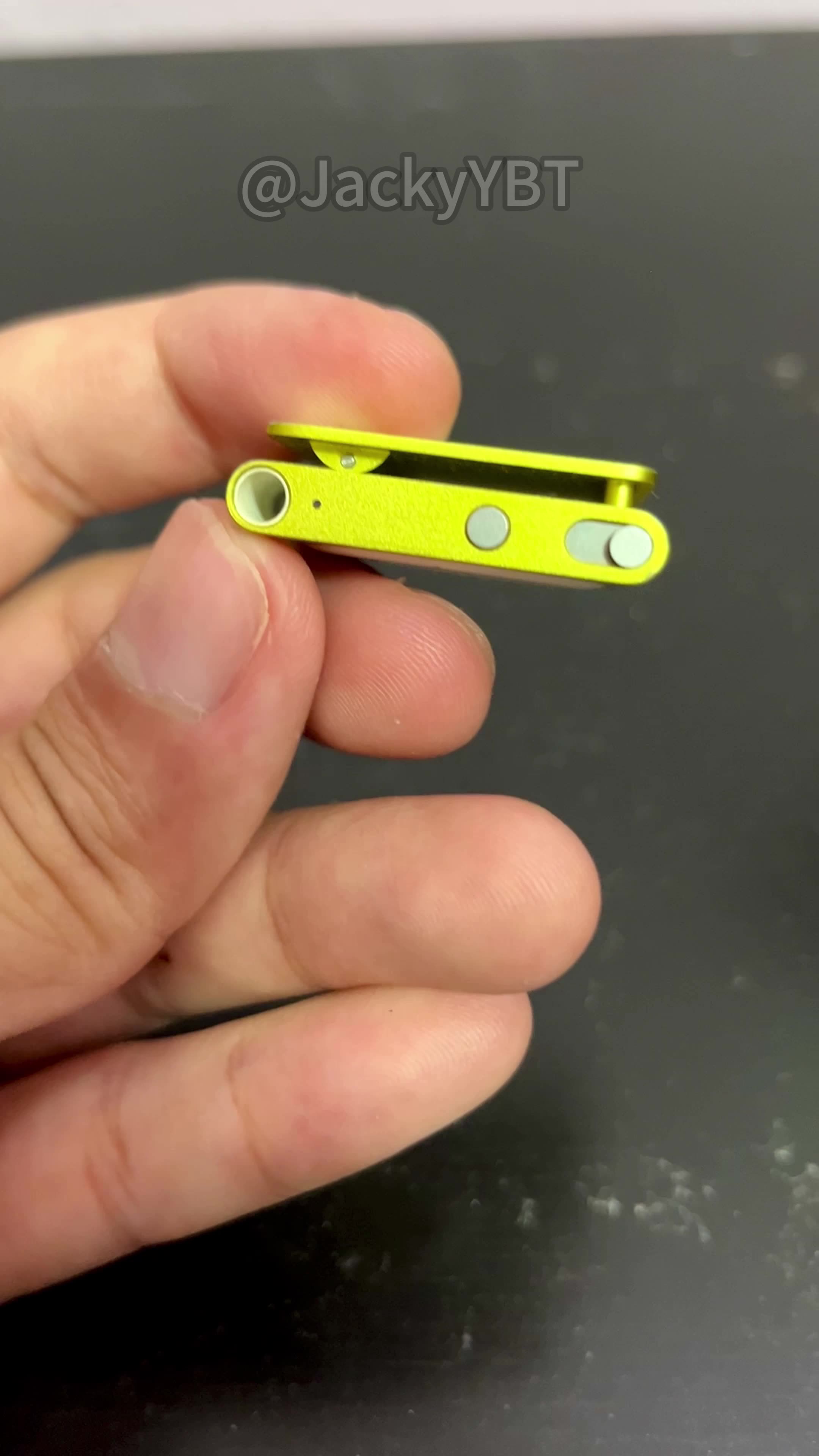 iPod Shuffle 4th Gen Yellow in 2024! #ipod #asmr #mp3player