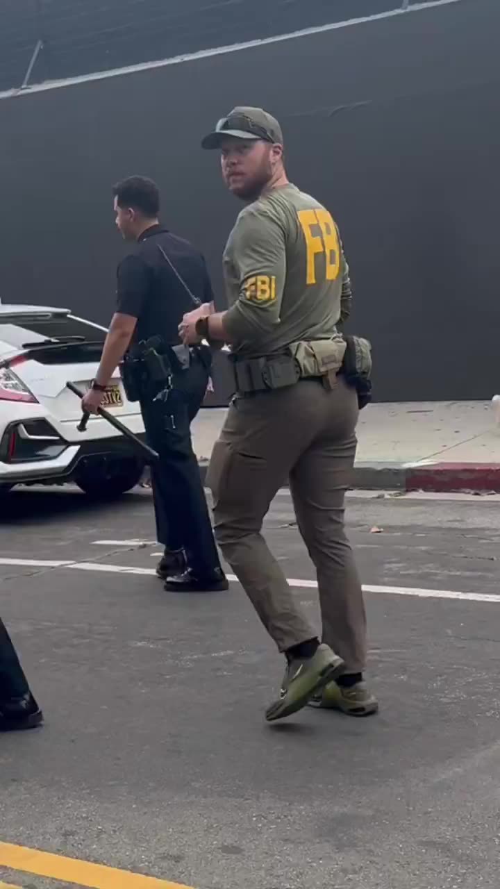 FBI Guy's Pants Are So Tight: Hilarious Moment Caught on Camera