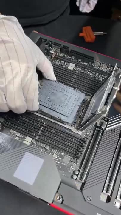 $21000 AMD Threadripper 3970X Workstation Build (ASMR!) - 1