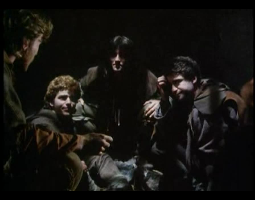 ROBIN OF SHERWOOD (S01-E01) - Robin Hood and The Sorcerer (Part 1)