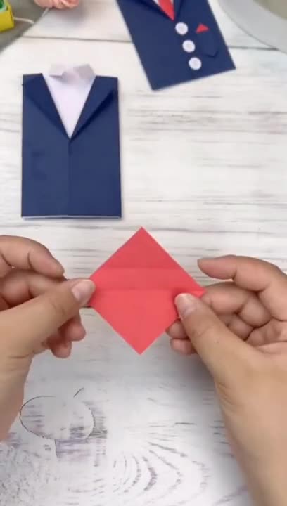 Papercraft Couture: Creating a Stylish Paper Suit