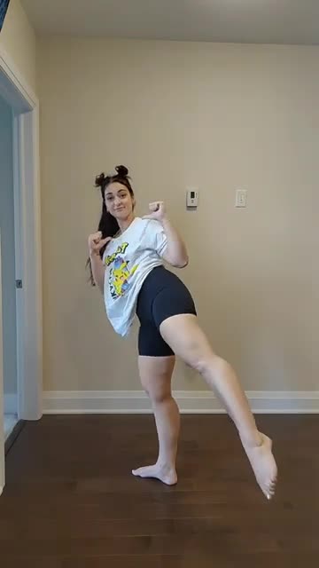 Leg control for days #kungfu #shorts #kickboxing