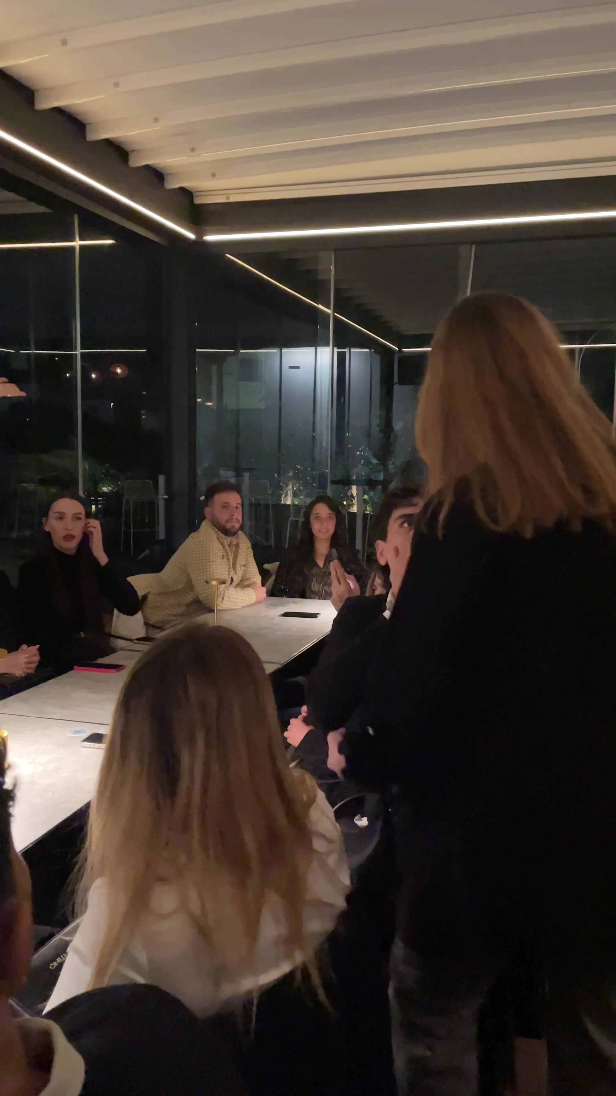 Long-Distance Best Friends Reunited At Dinner Party