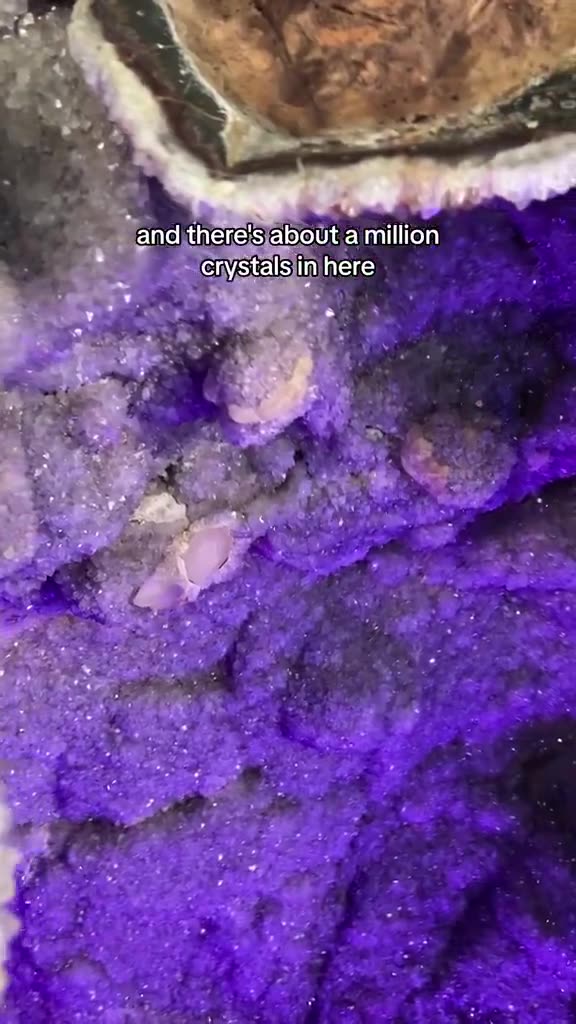 The Enchanted Cave In Australia Is The Largest Amethyst Cave In The ...