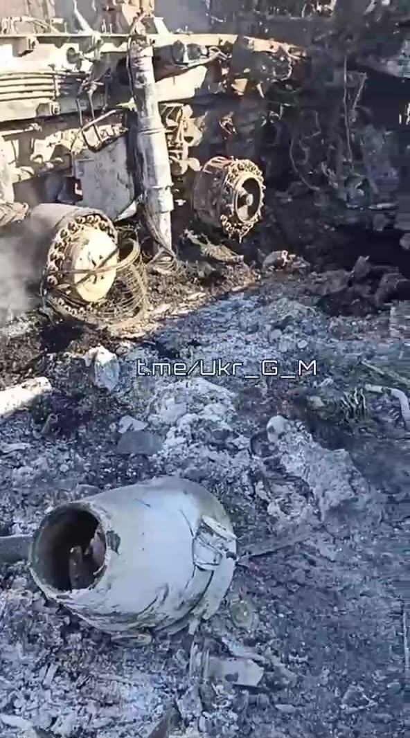Epic footage of the destroyed S-300 air defense system