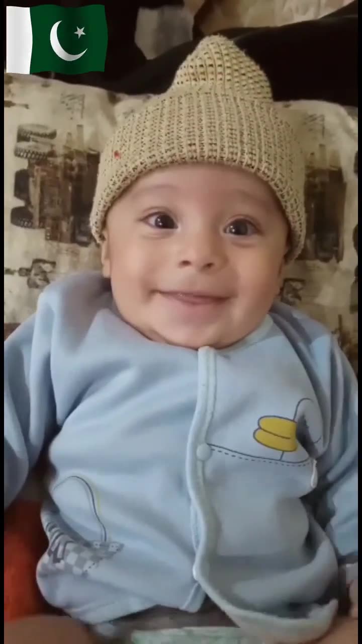 FUNNIEST BABIES LAUGHING AND CRYING FACE | FRATERNAL TWINS BABIES ...