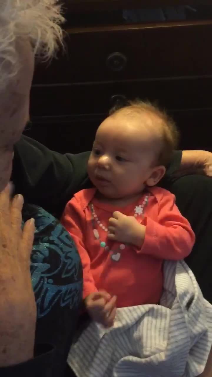 9-Week-Old Baby Loves When Her Deaf Grandma Signs To Her