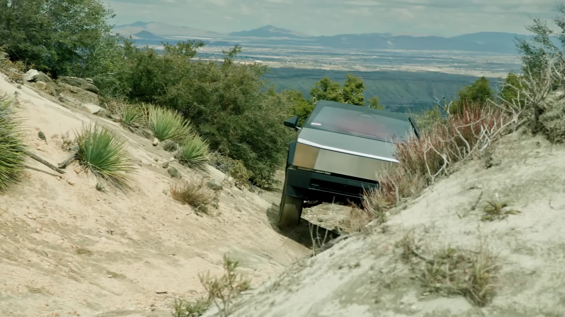 Tesla Cybertruck Vs Ford F150 Lightning Vs Rivian R1t Comparison Test