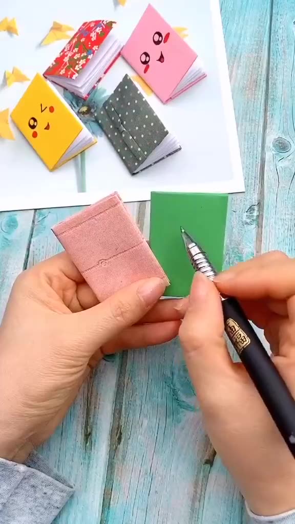 Worlds most famous paper craft by AI