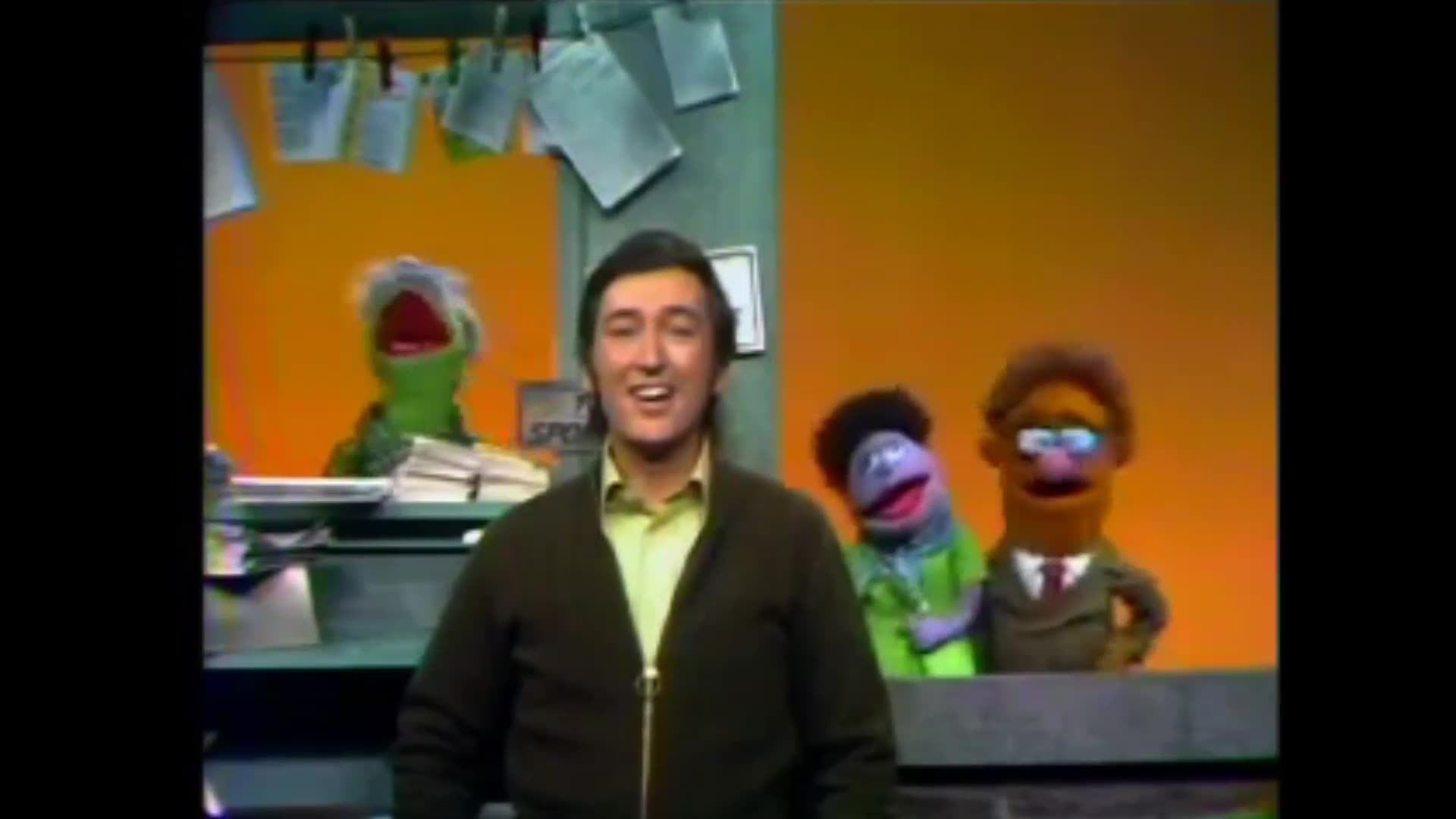 Classic Sesame Street - Bob sings People in your neighborhood, teachers ...