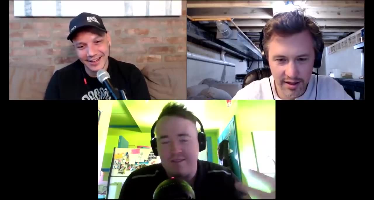 0239 Standing on The Gravitron