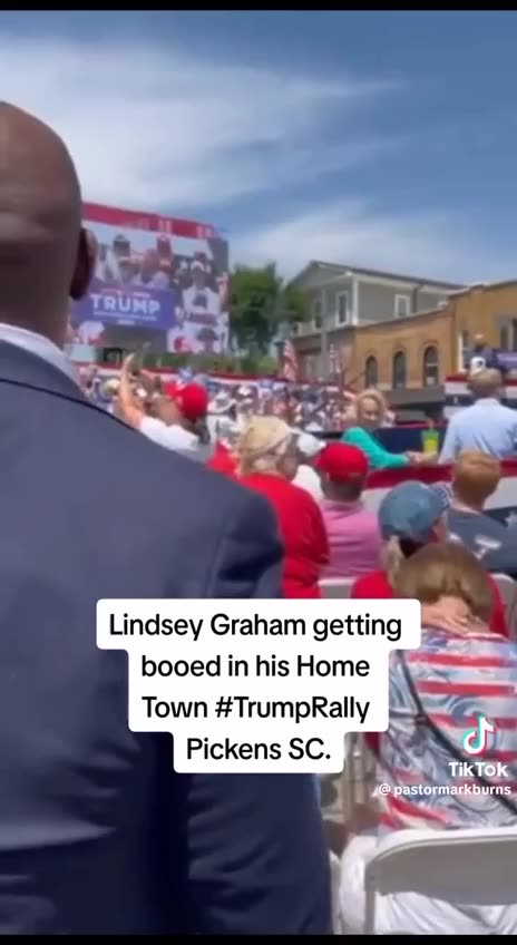 They were booing Lindsey