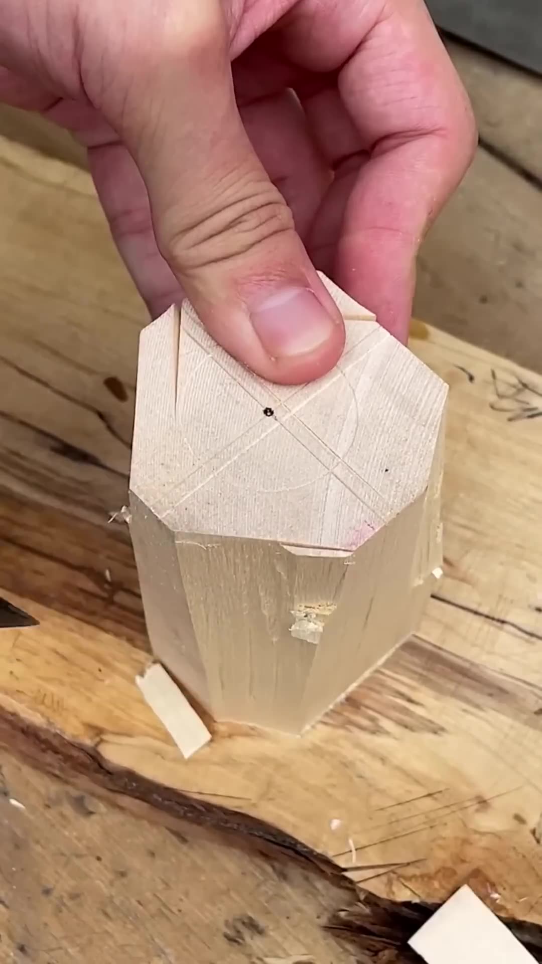 😈Grumpy Wood｜Cutting wood🔨 ASMR｜Wood Carving｜ Wood carving