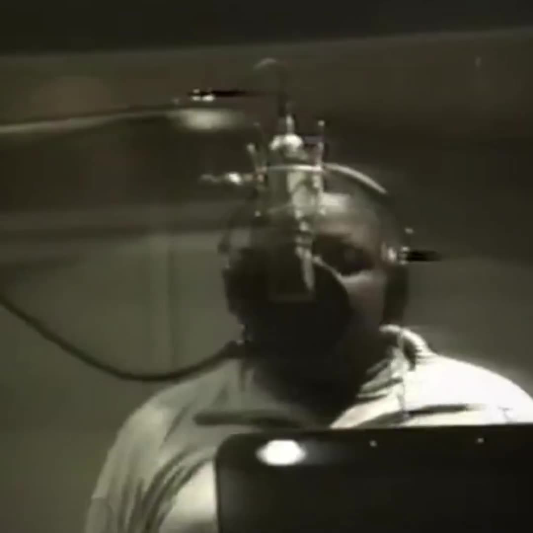 Check out this studio footage of #Biggie recording his CLASSIC record ...