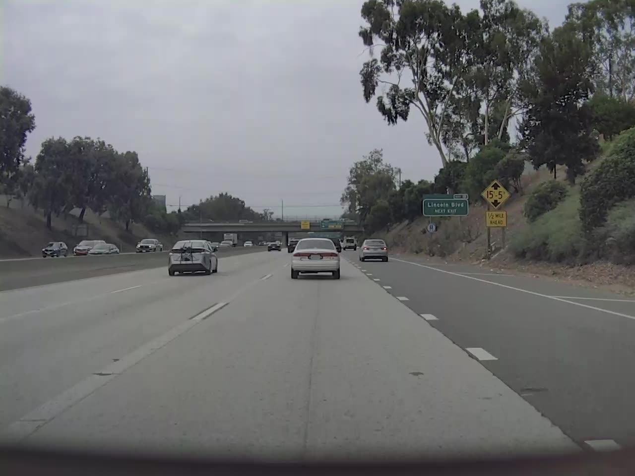 Sudden Swerve And Stop Causes Chain Reaction Wreck