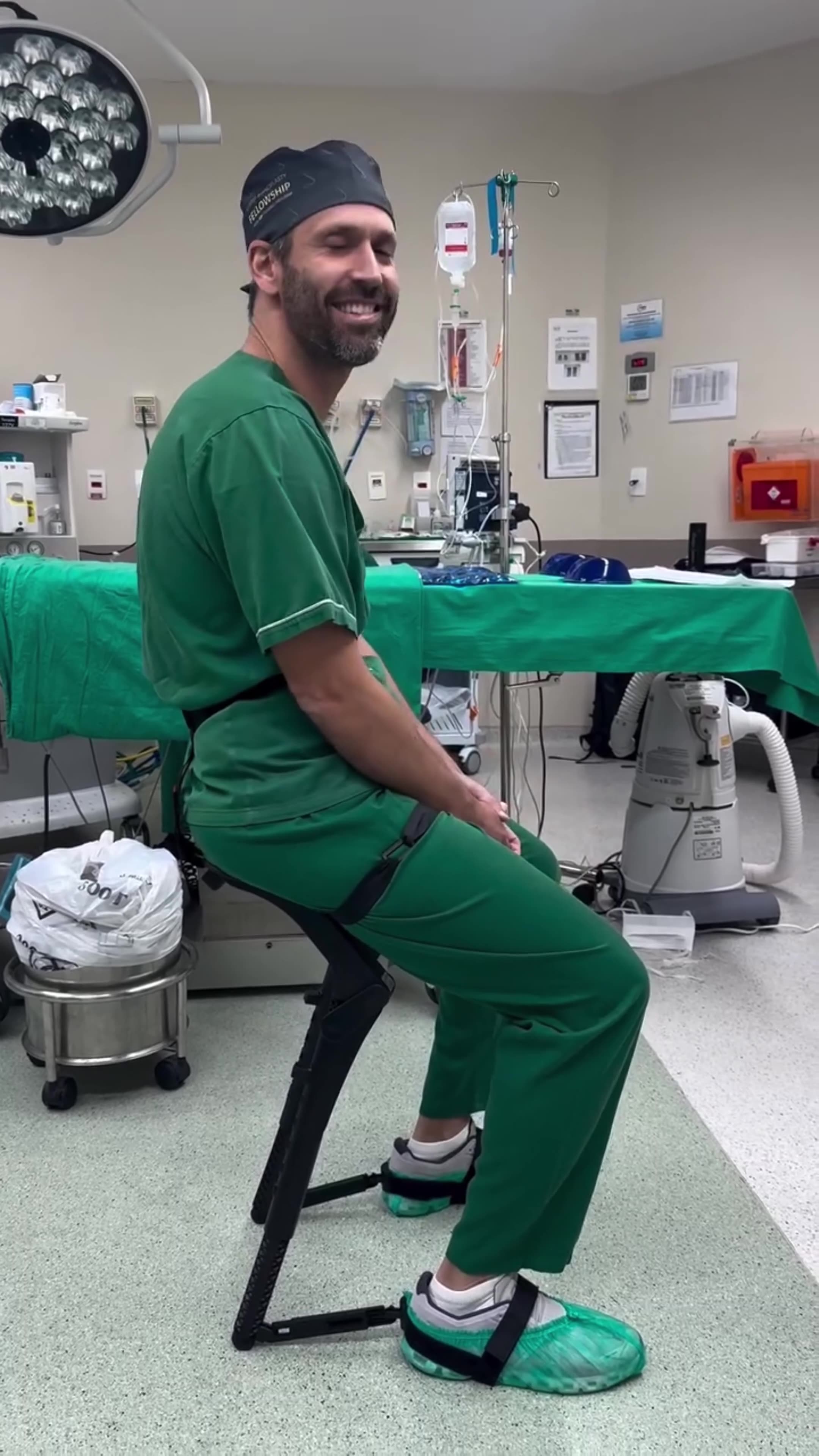 Doctor Uses Wearable Chair in the Operating Room