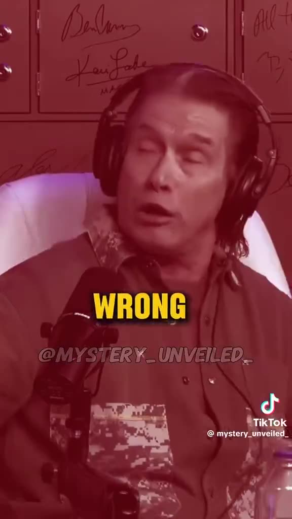 Stephen Baldwin dropping bombs on how Hollywood is coming for your ...